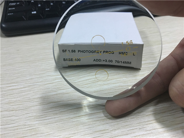 Grey / Brown Photochromic Progressive Lenses Blank 75mm Diameter 1.56 ...